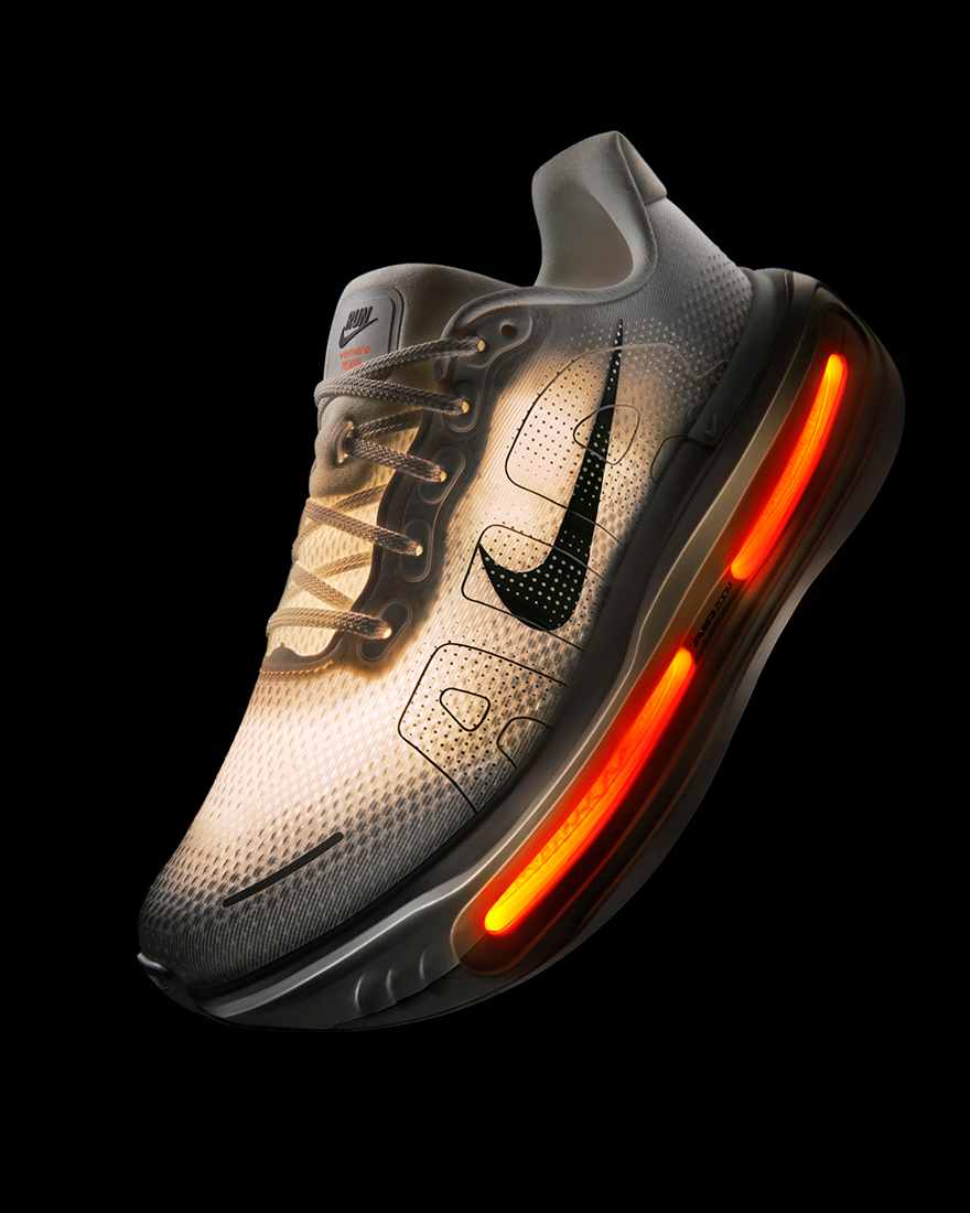 跑出新境界：Nike Vomero Premium 突破性能边界，为里程蓄力-NIKE 中文官方网站